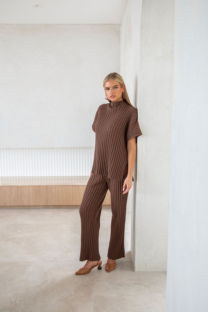 Chocolate Brown Ribbed Knit Short Sleeve Celine Top – SABO
